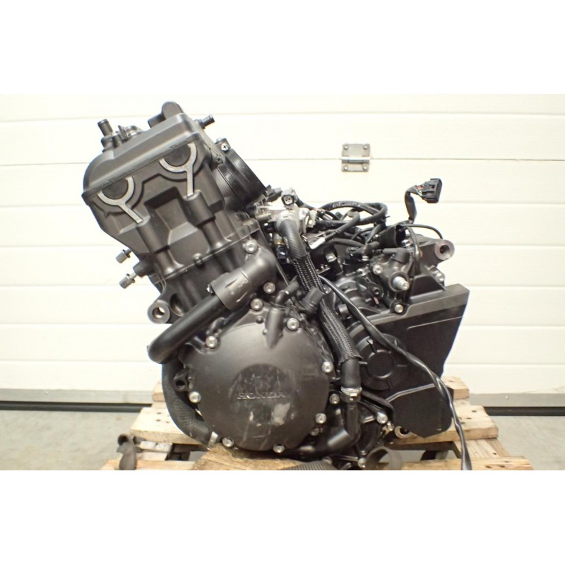 Honda CB 1000 R SC80 2021- Silnik 487 km